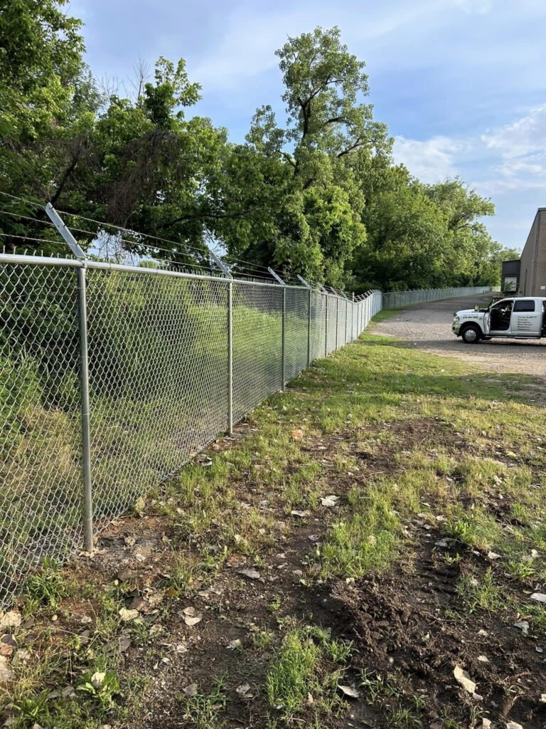 River Valley Fencing – Top Rated Greenwood Fence Builders – River ...